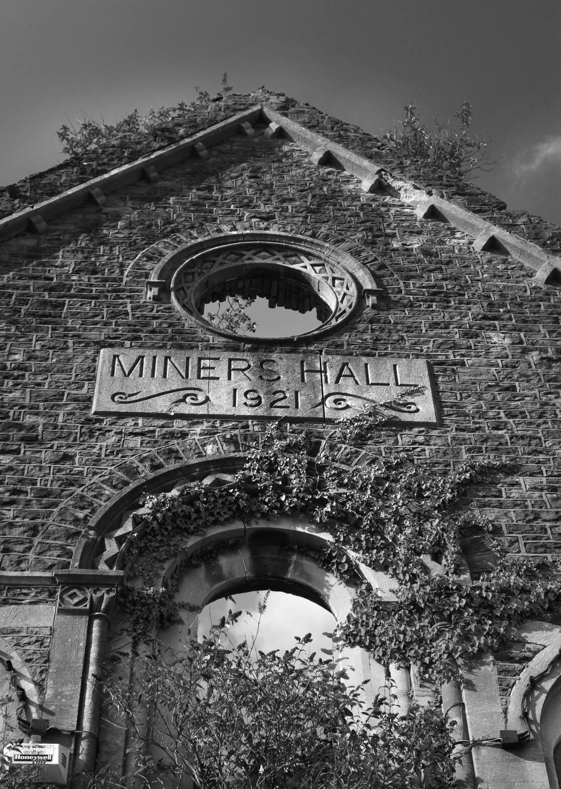 BEAUTIFUL ARCHITECTURE OF THE SOUTH WALES COALFIELD – Walter Waygood